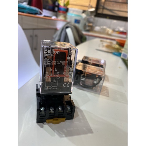 Jual Relay dan socket omron mk2p 220vac 8 pin | Shopee Indonesia