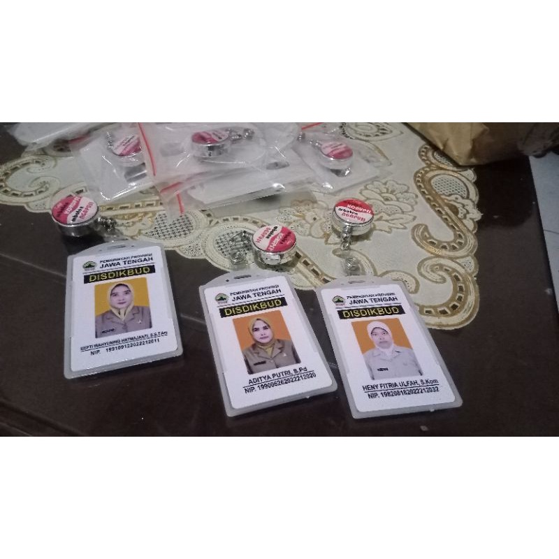 Jual ID Card Pegawai | Shopee Indonesia