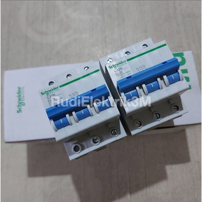 Jual MCB 25A SCHNEIDER 3PHASE BIRU ORIGINAL PLN | Shopee Indonesia Jual MCB 25A SCHNEIDER 3PHASE BIRU ORIGINAL PLN | Shopee Indonesia