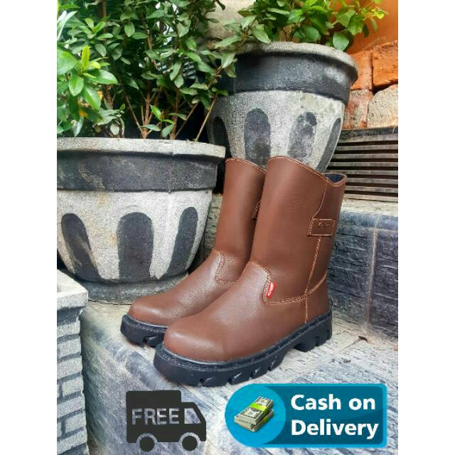 Jual Sepatu Proyek Safety Model Boots Ujung Besi Original SKN Sepatu ...