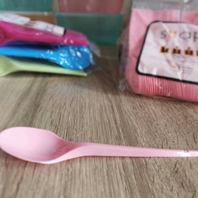 Jual SUAPI Original 50pcs Sendok Makan Plastik warna Pastel Higienis ...