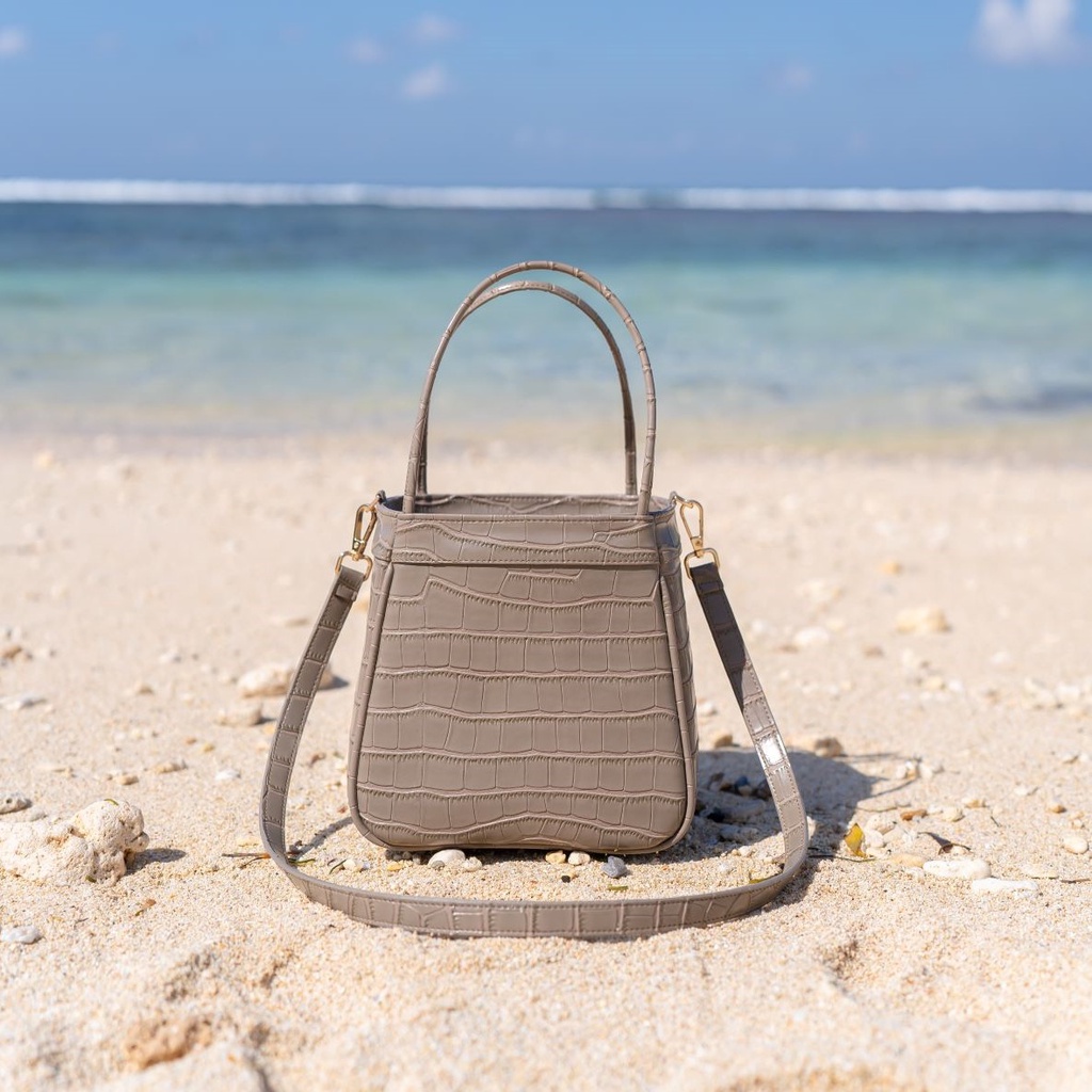 Jual Vallice - Valencia Bag in New Choco | Shopee Indonesia