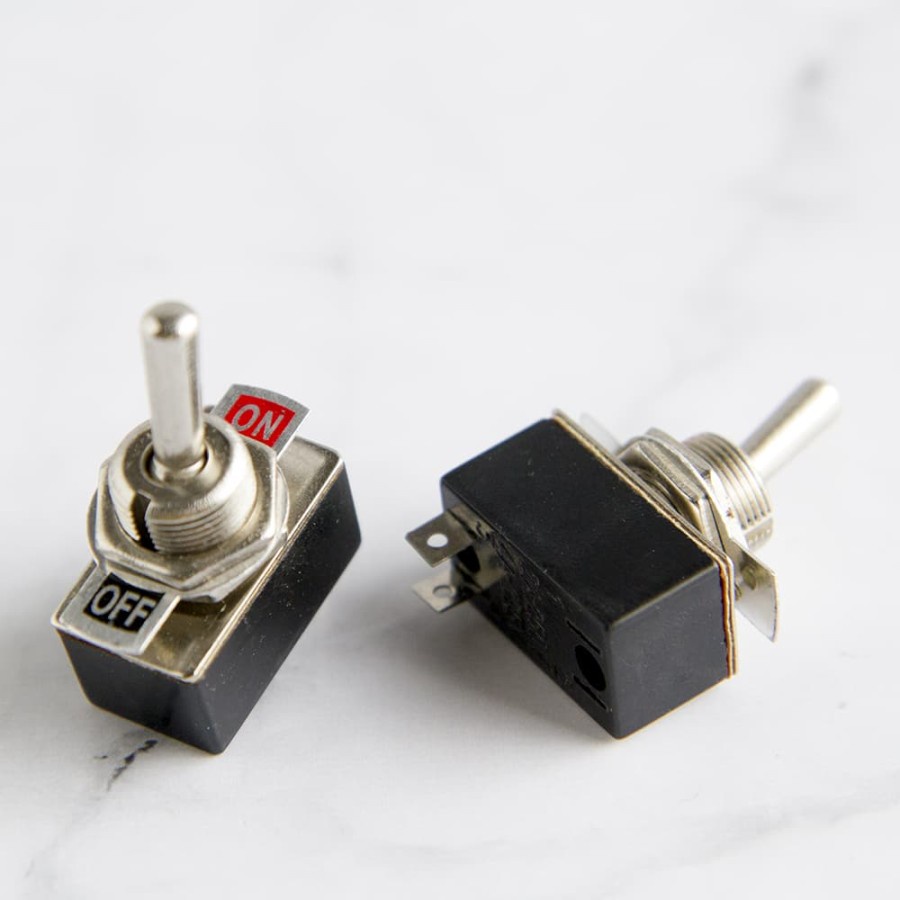 Jual Switch Toggle On Off 2Pin Hitam Saklar 2 Pin | Shopee Indonesia