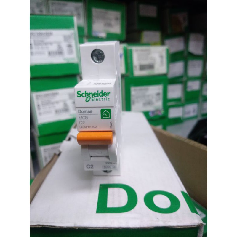 Jual MCB SCHNEIDER DOMAE DOMF01102 1P 2A 230V / MCB SCHNEIDER DOMAE DOMF01104 1P C4A 230V ...