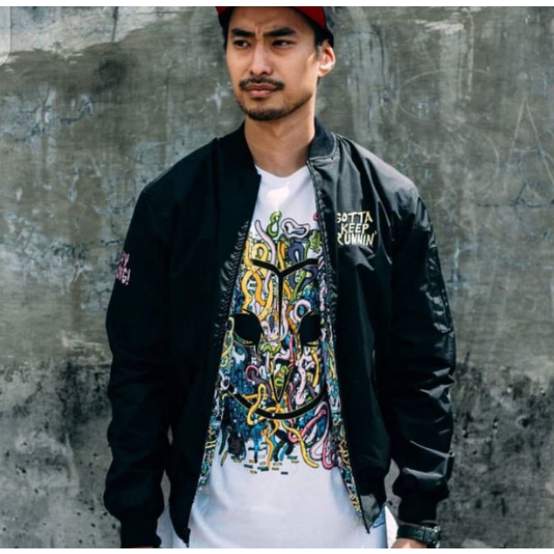 Jual Dreambirds Bomber Hallax (M) | Shopee Indonesia