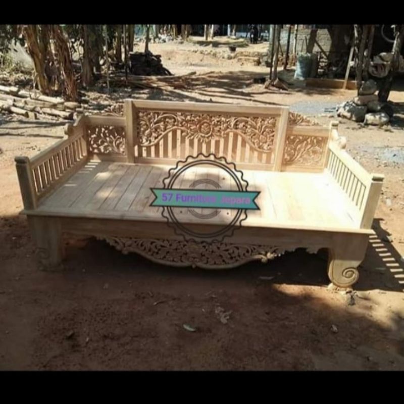 Jual Kursi/bangku klasik antik jati mentahan - Bale bale risban Daybed ...