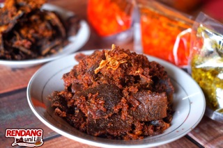 DENDENG KERING DAGING & PARU BALADO CRISPY - RENDANG UNI LILI | Shopee ...