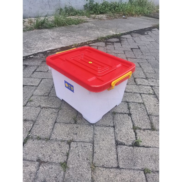 Jual Container Box Roda 30 Liter GM Badan PUTIH | Shopee Indonesia