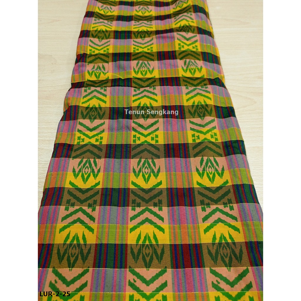 Jual Kain Tenun Lurik Bercorak Bugis Makassar Kuning Emas - Tenun ...