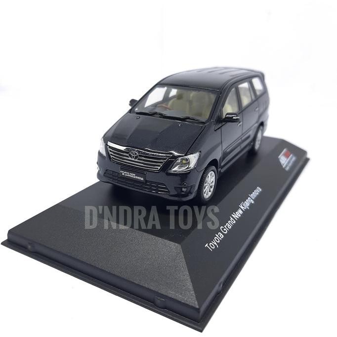 Jual maddox - Diecast Mobil Toyota Grand New Kijang Innova Auto2000 ...