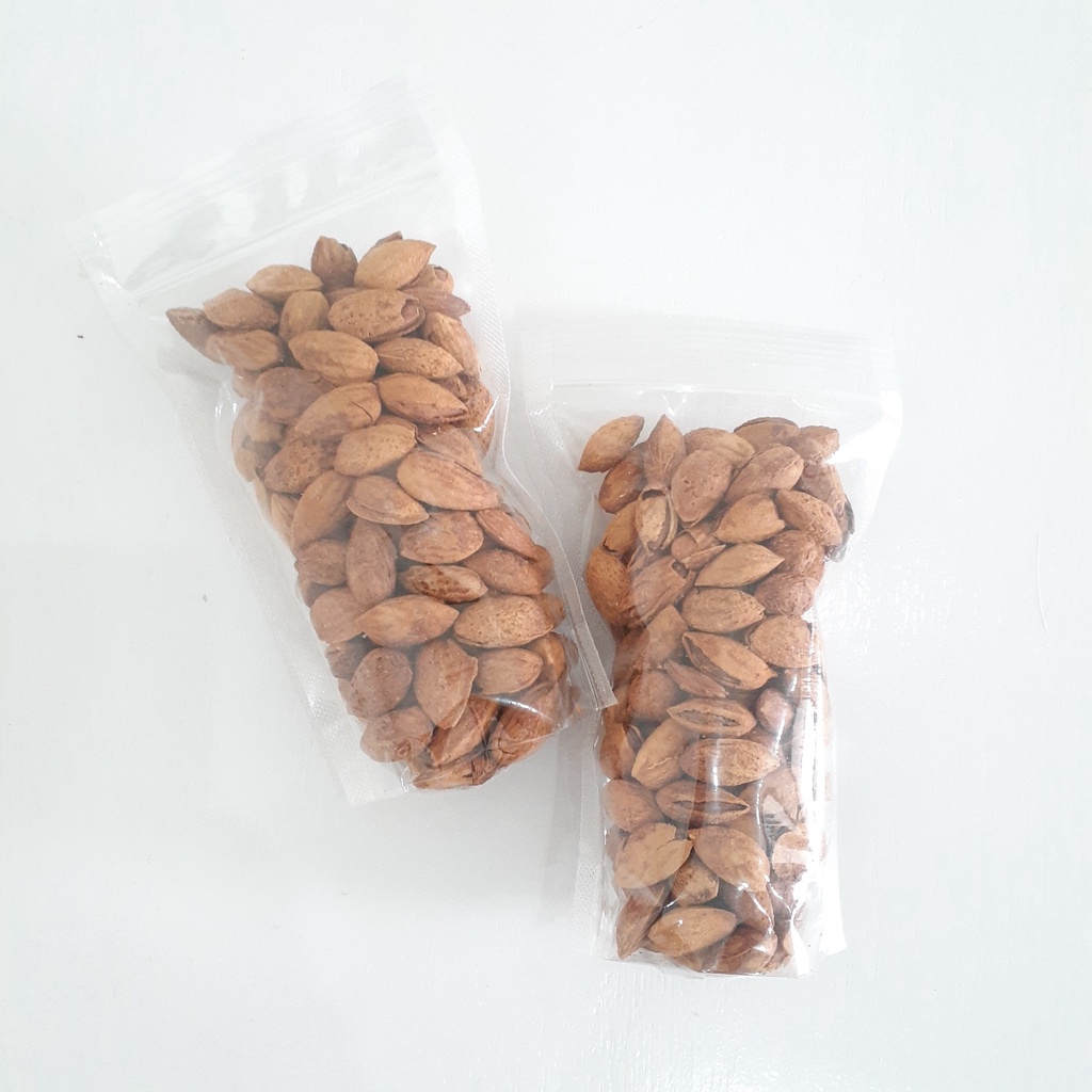 Jual kacang almond kulit / almond roasted milk / kacang almond panggang ...