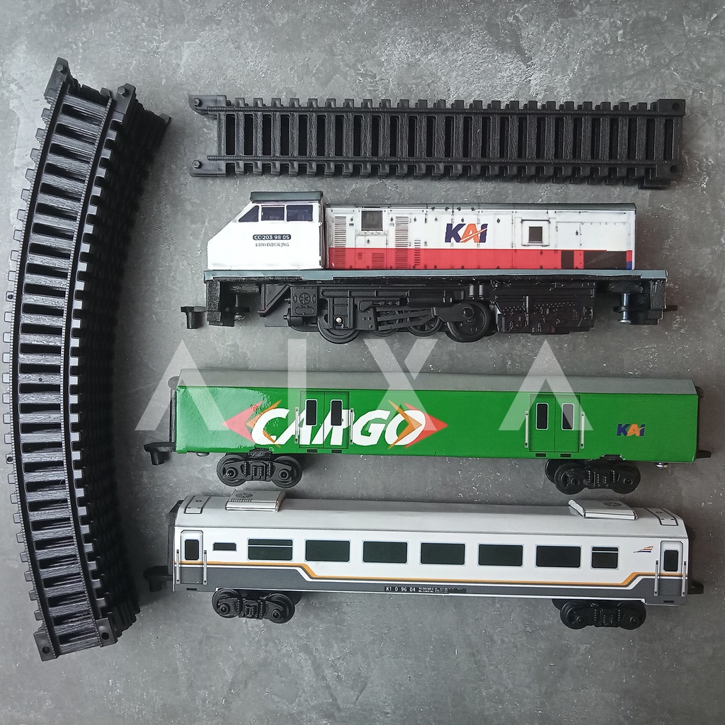 Jual Kereta Api Indonesia Rangkaian Kereta Api Full Set | Shopee Indonesia