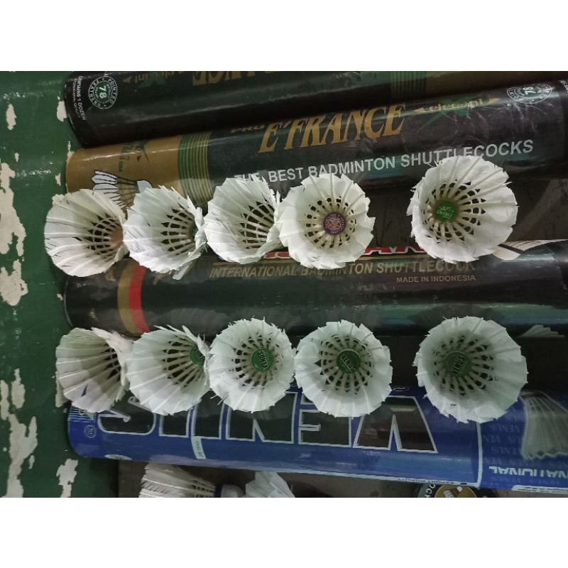 Jual Shuttlecock / Kock badminton bekas layak pakai | Shopee Indonesia