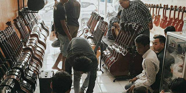 Toko Online toko gitar surabaya | Shopee Indonesia