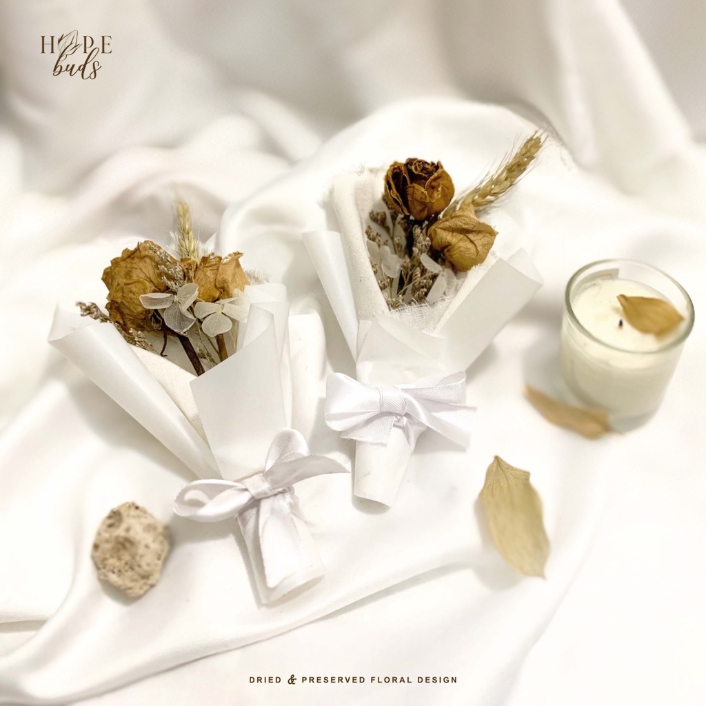 Jual Mini Dried Roses Bouquet (18 cm) | Shopee Indonesia