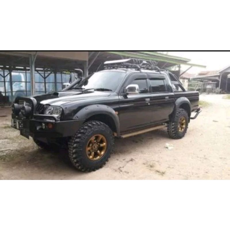 Jual OVER FENDER STRADA L200 DOUBLE CABIN | Shopee Indonesia