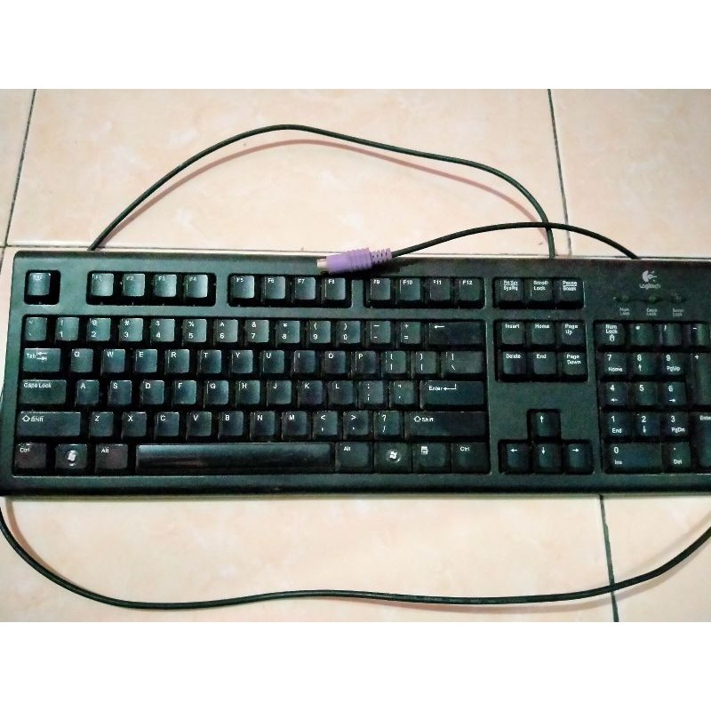 Jual Logitech Classic Keyboard Plus PS/2 | Shopee Indonesia