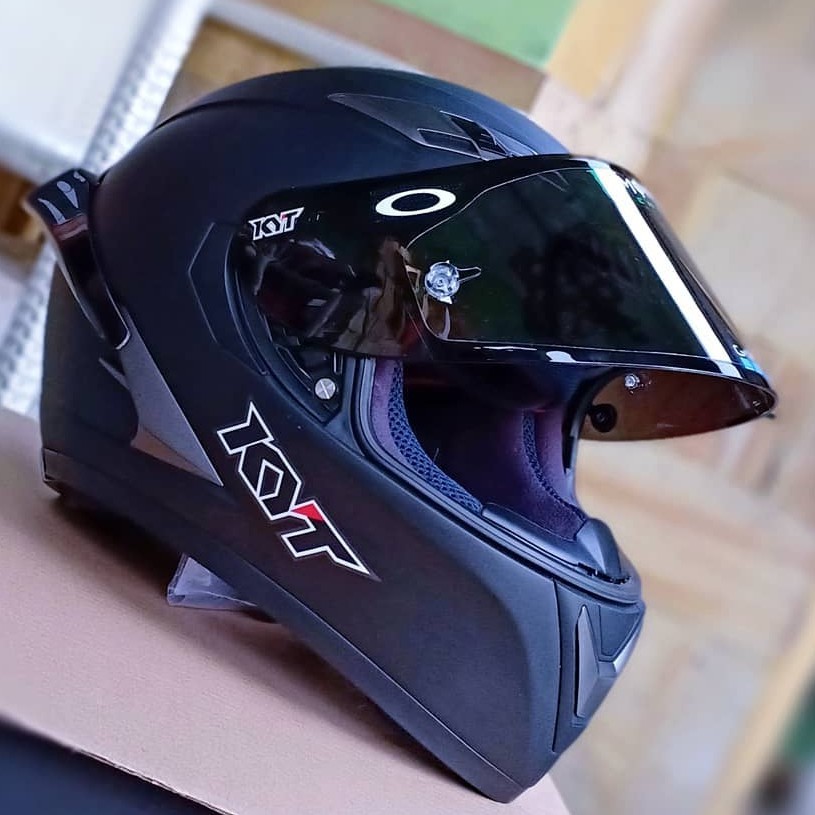 Jual Helm KYT Falcon FR Solid Black Doff Paket Ganteng Original ...