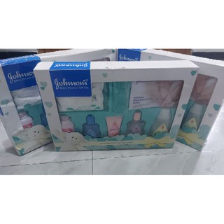 Jual johnsons baby starter kit gift box dan shower gift set | Shopee ...