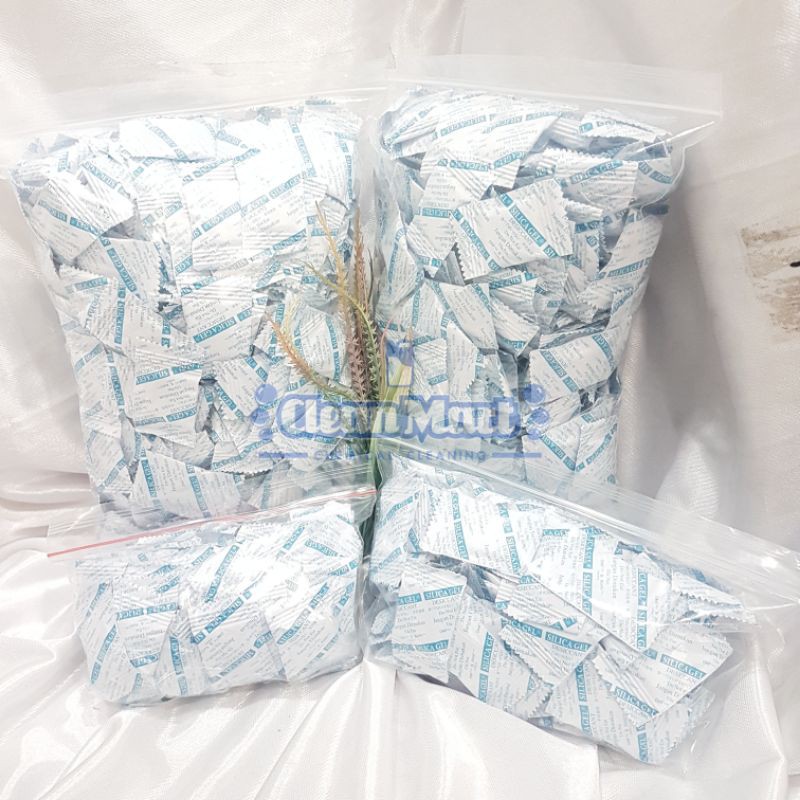 Jual PENGAWET SEPATU / SILICA GEL 1 ONS | Shopee Indonesia