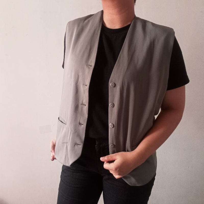 Jual (PRELOVED) Grey Vest Formal Rompi Abu-Abu | Shopee Indonesia Jual (PRELOVED) Grey Vest Formal Rompi Abu-Abu | Shopee Indonesia