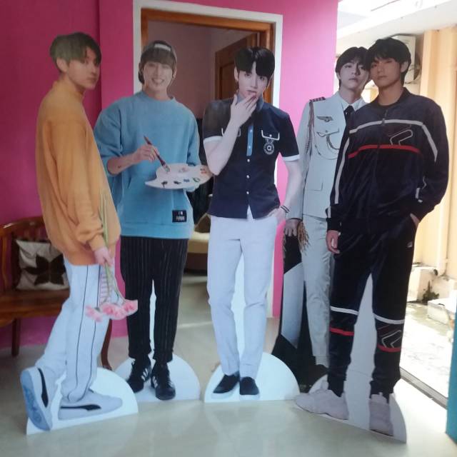 Jual Stand figure BTS besar paket A (bahan kayu tripleks) by Korean ...