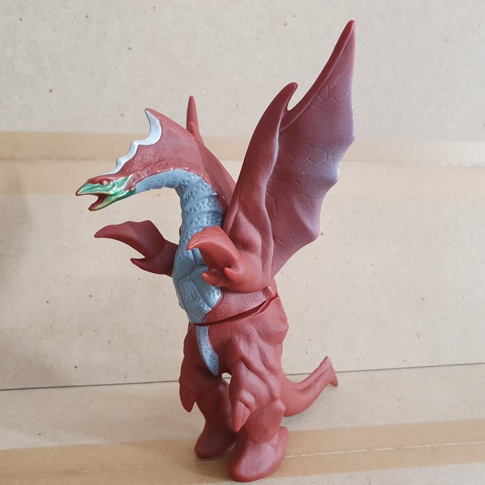 Jual Monster Melba Ultraman Godzilla Kaiju Figure. mainan figur ...