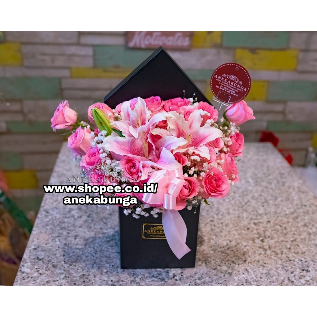 Jual Fresh Flower Box Rangkaian Bunga Kotak Mawar Asli Kado Birthday ...