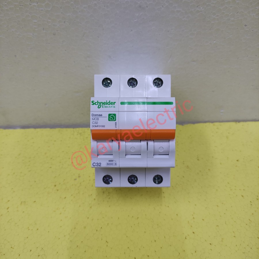 Jual MCB SCHNEIDER 3PHASE 32AMPERE 3P 32A 3 PHASE 32 AMPERE DOMAE ORIGINAL | Shopee Indonesia