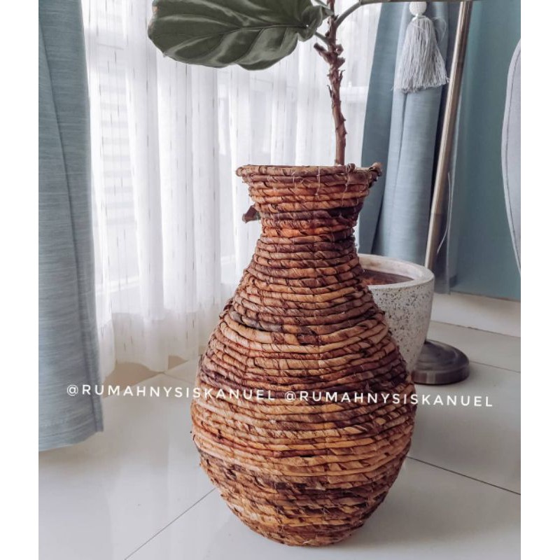 Jual VAS BUNGA ANYAMAN BANANA RANGKA BESI | Shopee Indonesia