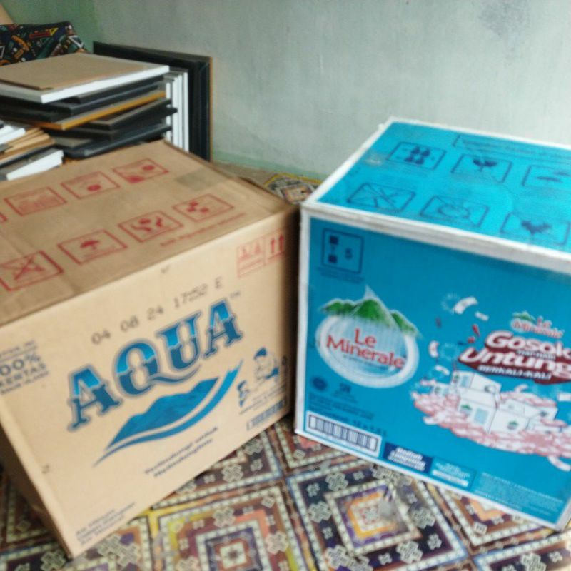 Jual Kardus Bekas Aqua / Le Mineral Kardus Aqua / Kardus Le Mineral ...