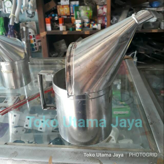 Jual Corong Minyak 1 Liter / Literan Minyak 1 Liter / Takaran Minyak 1 ... Jual Corong Minyak 1 Liter / Literan Minyak 1 Liter / Takaran Minyak 1 ...