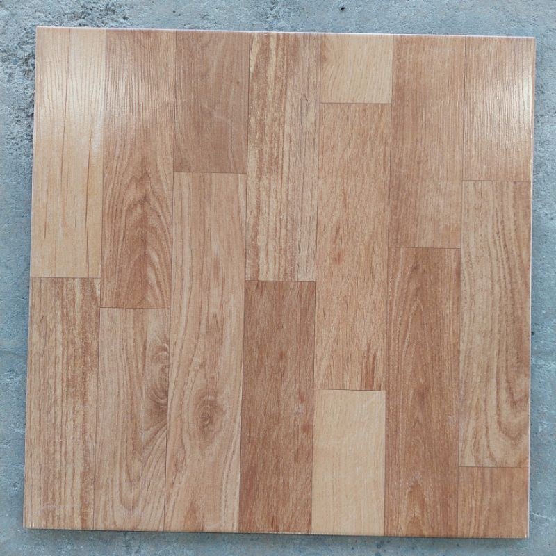 Jual KERAMIK LANTAI MOTIF KAYU ASH BROWN HD 50X50 KW1 | Shopee Indonesia