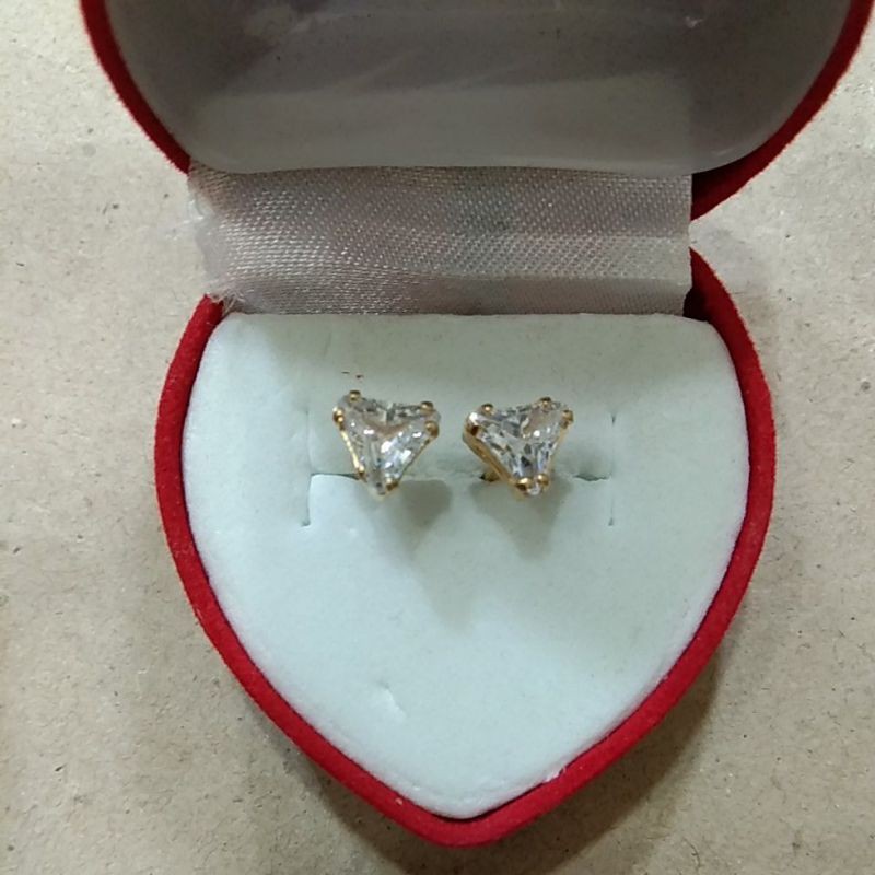 Jual giwang segitiga mata putih 1 gram emas muda | Shopee Indonesia