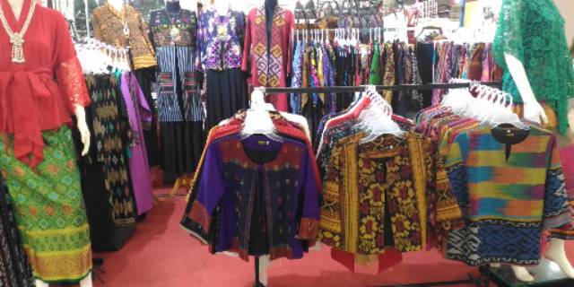 Toko Online Rumah Tenun dan Batik Arios | Shopee Indonesia