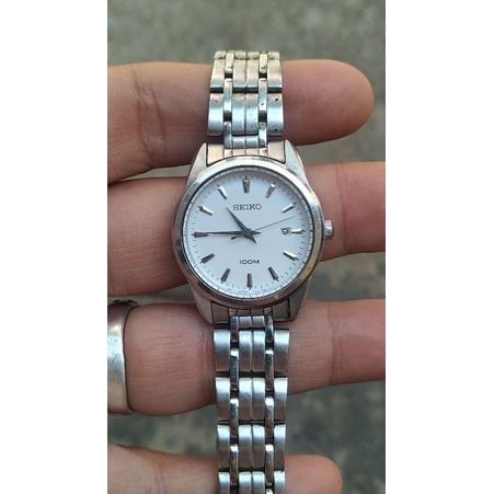 Jual jam tangan seiko 7N82 0HF0 quartz batrai cewek second bekas ...