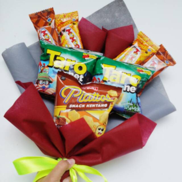 Jual KADO WISUDA / BUKET JAJAN / BUKET SNACK | Shopee Indonesia