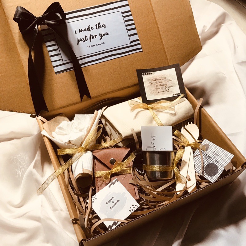 BIG GIFT BOX AESTHETIC HAMPERS KADO HADIAH WISUDA BIRTHDAY | Shopee ...