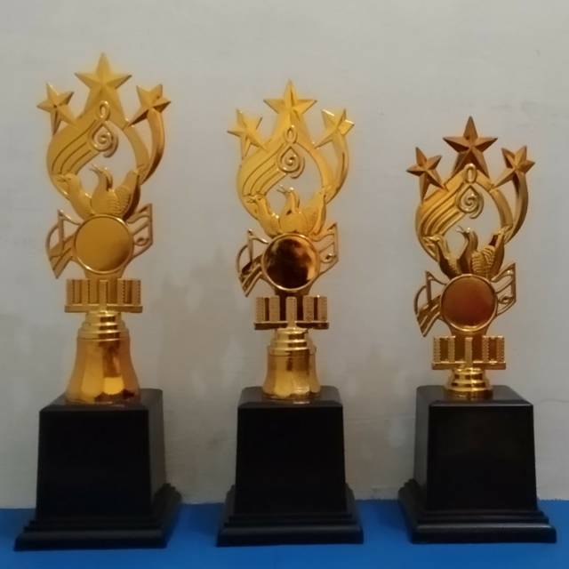 Piala Mini Murah Set Juara 123 Tipe F8 | Shopee Indonesia