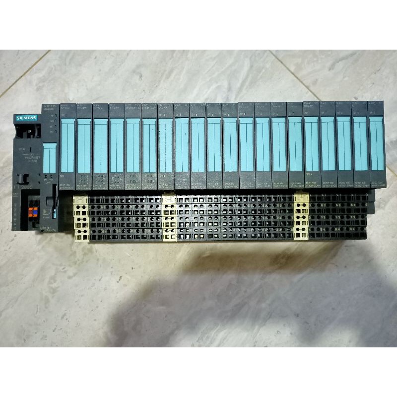 Jual siemens ET 200s / 1set ET 200 S terdiri dari interface module ... Jual siemens ET 200s / 1set ET 200 S terdiri dari interface module ...