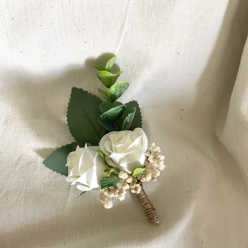 Jual bunga jas / boutonniere pengantin / boutonniere wedding / pin jas ...