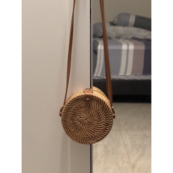 Jual TAS ROTAN BALI BULAT POLOS 15 CM | Shopee Indonesia