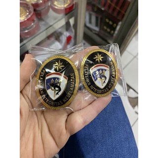 Jual pin lencana pelayanan integritas keselamatan magnet | Shopee Indonesia