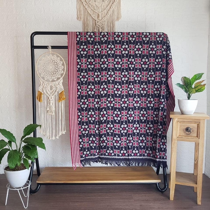 Jual Kain Tenun Lombok Tenun Ikat Blanket Khas Lombok Halusan | Shopee Indonesia