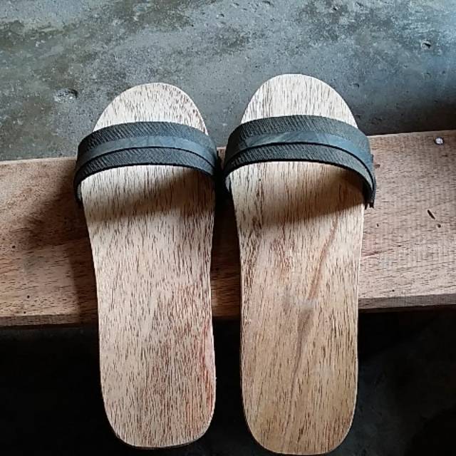 Jual Tangkelek bakik bakiak sendal kayu tradisional | Shopee Indonesia
