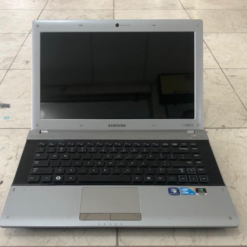 Laptop Samsung RV411 Core i5 M520 NVIDIA | Shopee Indonesia