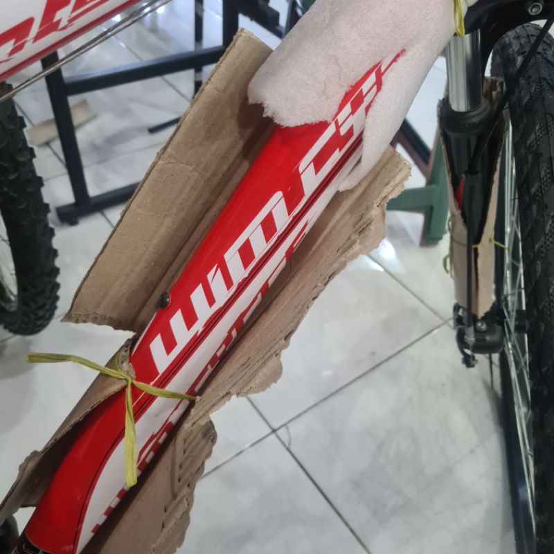 Jual sepeda wimcycle warna merah, body /frame besi ukuran, ukuran 26 ...