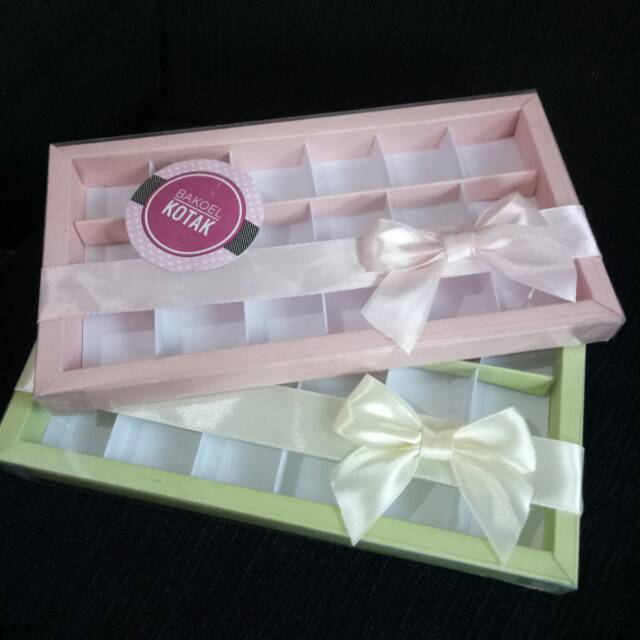 Jual BOX COKLAT/KOTAK COKLAT/TEMPAT COKLAT sekat 18 | Shopee Indonesia