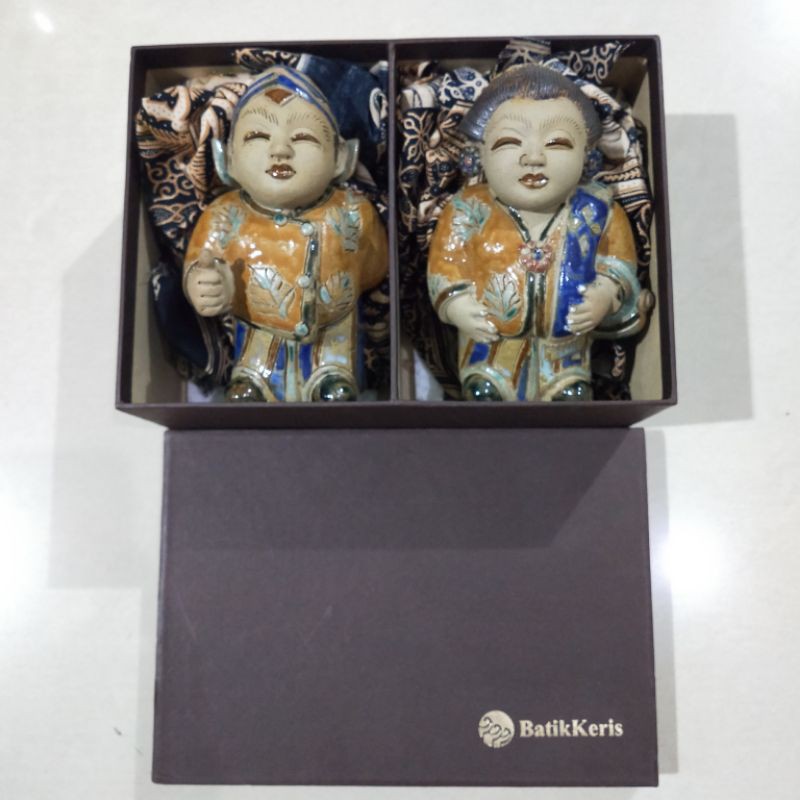 Jual Batik Keris Patung Keramik Porselen Wayang Indonesia|Shopee Indonesia