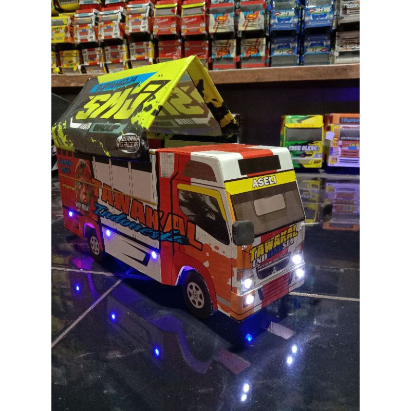 Jual Miniatur truk oleng truk oleng mania miniatur truk | Shopee Indonesia